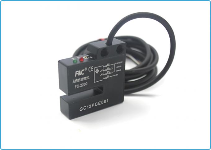 NPN NO+NC 12V DC Sticker Infrared Label Sensor 6mm Slot For Labeler Machine