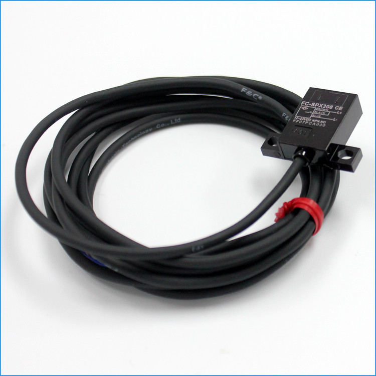 12V Transparent Object Detection Photoelectric Sensor 10mm NPN NO.NC Switch