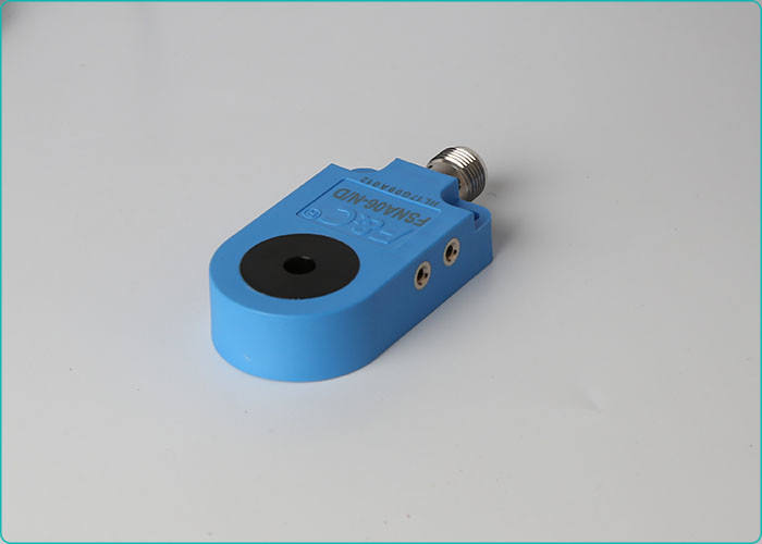 3 Pin M8 Plug Ring Inductive Proximity Sensor Switch 3mm Sensitivity ...